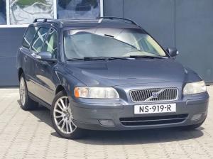 Grey Volvo V70 2008 in Riga, with an engine capacity of 2.40 L and mileage of 0 thousand km for 1990 €, photo 5 on AUTOMOTO.COM.LV