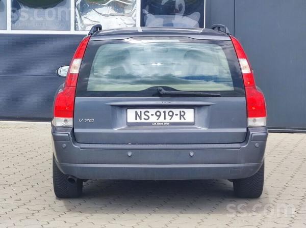 Grey Volvo V70 2008 in Riga, with an engine capacity of 2.40 L and mileage of 0 thousand km for 2350 €, photo 8 on AUTOMOTO.COM.LV