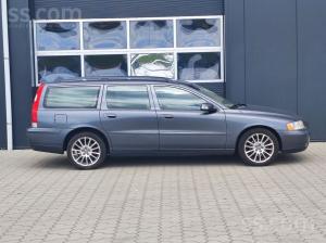 Grey Volvo V70 2008 in Riga, with an engine capacity of 2.40 L and mileage of 0 thousand km for 1990 €, photo 11 on AUTOMOTO.COM.LV
