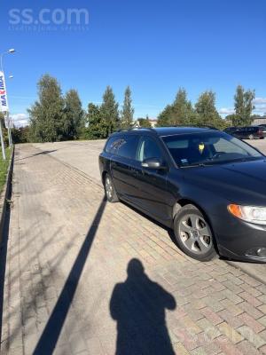 Grey Volvo V70 2008 in Talsi, with an engine capacity of 2.40 L and mileage of 430 thousand km for 3330 €, photo 7 on AUTOMOTO.COM.LV
