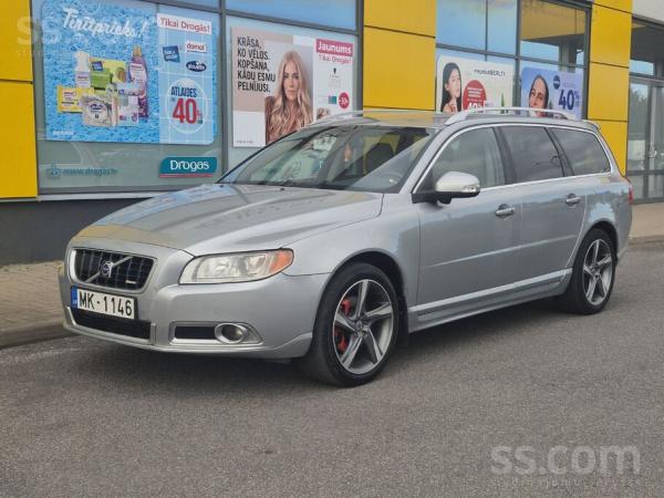 Pelēks Volvo V70 2008 Rīga, ar dzinēja tilpumu 2.40 L un nobraukumu 0 tūkst. km par 2690 €, foto 2 vietnē AUTOMOTO.COM.LV