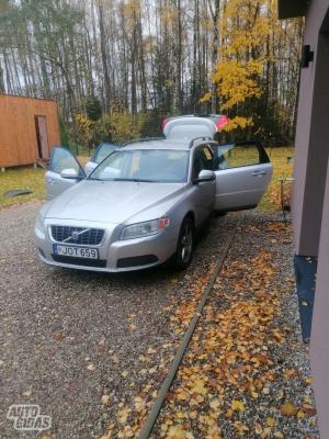 Pelēks Volvo V70 2008 Kauņa, ar dzinēja tilpumu 2.40 L un nobraukumu 341 tūkst. km par 2200 €, foto 2 vietnē AUTOMOTO.COM.LV