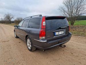 Pelēks Volvo V70 2008 Šalčininkai, ar dzinēja tilpumu 2.40 L un nobraukumu 356 tūkst. km par 1700 €, foto 6 vietnē AUTOMOTO.COM.LV