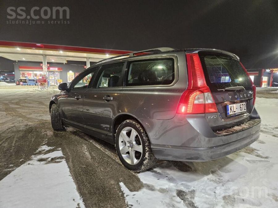 Pelēks Volvo V70 2008 Rīga, ar dzinēja tilpumu 2.40 L un nobraukumu 272 tūkst. km par 3650 €, foto 8 vietnē AUTOMOTO.COM.LV