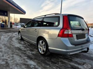 Pelēks Volvo V70 2008 Kauņa, ar dzinēja tilpumu 2.50 L un nobraukumu 286 tūkst. km par 2300 €, foto 3 vietnē AUTOMOTO.COM.LV