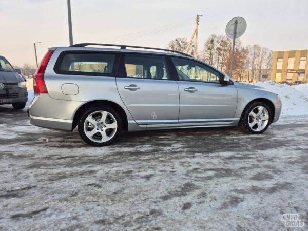 Grey Volvo V70 2008 in Kaunas, with an engine capacity of 2.50 L and mileage of 286 thousand km for 2300 €, photo 4 on AUTOMOTO.COM.LV