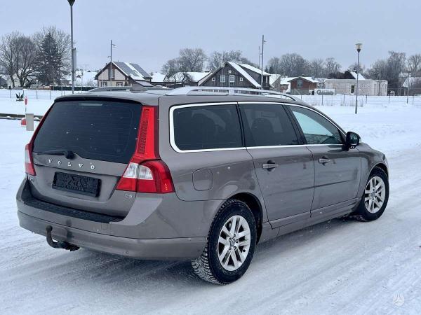 Pelēks Volvo V70 2008 Šilutė, ar dzinēja tilpumu 2.40 L un nobraukumu 313 tūkst. km par 4499 €, foto 4 vietnē AUTOMOTO.COM.LV