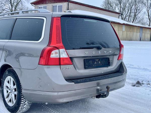 Pelēks Volvo V70 2008 Šilutė, ar dzinēja tilpumu 2.40 L un nobraukumu 313 tūkst. km par 4499 €, foto 9 vietnē AUTOMOTO.COM.LV