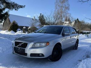 Pelēks Volvo V70 2008 Raseiniai, ar dzinēja tilpumu 2.00 L un nobraukumu 313 tūkst. km par 1650 €, foto  vietnē AUTOMOTO.COM.LV