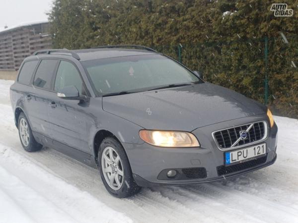 Grey Volvo V70 2008 in Kaunas, with an engine capacity of 2.00 L and mileage of 314 thousand km for 3400 €, photo 1 on AUTOMOTO.COM.LV
