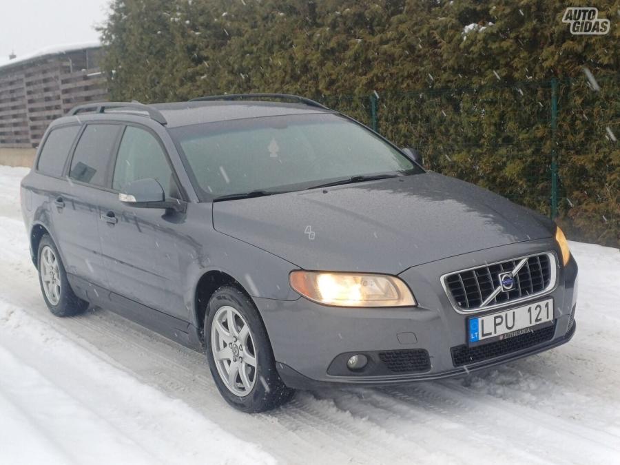 Grey Volvo V70 2008 in Kaunas, with an engine capacity of 2.00 L and mileage of 314 thousand km for 3400 €, photo 1 on AUTOMOTO.COM.LV