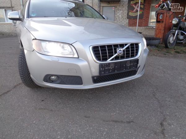 Grey Volvo V70 2008 in Vilnius, with an engine capacity of 2.40 L and mileage of 325 thousand km for 3500 €, photo 10 on AUTOMOTO.COM.LV