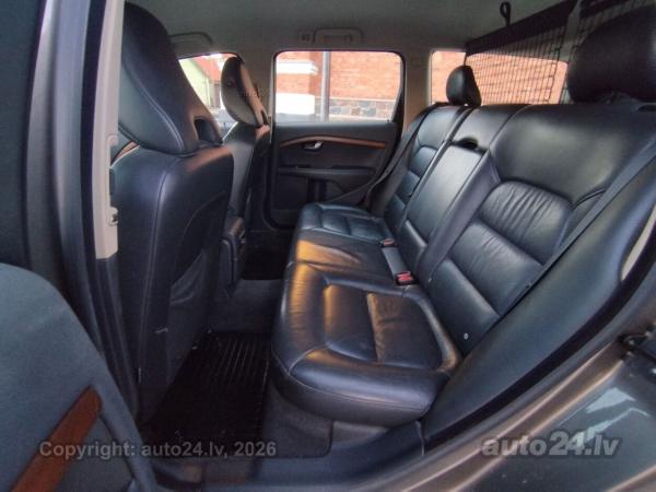 Pelēks Volvo V70 2008 Paide, ar dzinēja tilpumu 2.40 L un nobraukumu 428 tūkst. km par 4950 €, foto 8 vietnē AUTOMOTO.COM.LV