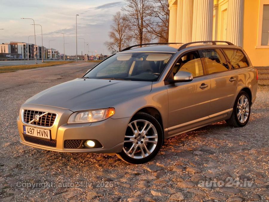 Pelēks Volvo V70 2008 Tartu, ar dzinēja tilpumu 2.40 L un nobraukumu 430 tūkst. km par 4590 €, foto 1 vietnē AUTOMOTO.COM.LV