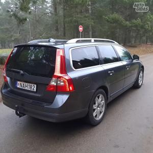 Pelēks Volvo V70 2008 Viļņa, ar dzinēja tilpumu 2.40 L un nobraukumu 300 tūkst. km par 3800 €, foto 3 vietnē AUTOMOTO.COM.LV
