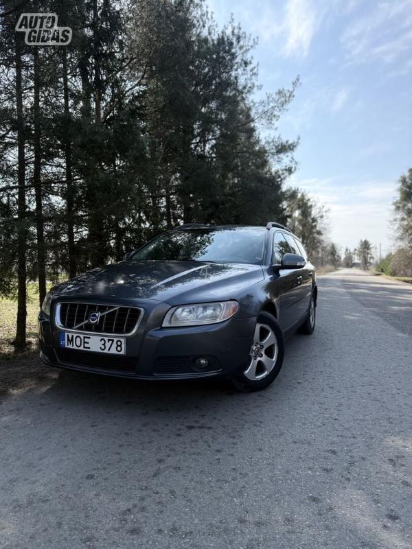 Pelēks Volvo V70 2008 Kauņa, ar dzinēja tilpumu 2.00 L un nobraukumu 310 tūkst. km par 3999 €, foto 1 vietnē AUTOMOTO.COM.LV