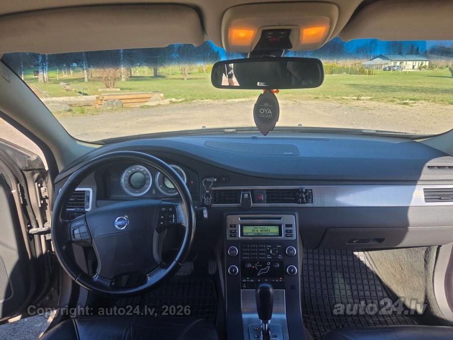 Серый Вольво В70 2008 в Пайде, объемом двигателя 2.40 л и пробегом 286 тыс. км за 5800 €, фото 16 на AUTOMOTO.COM.LV