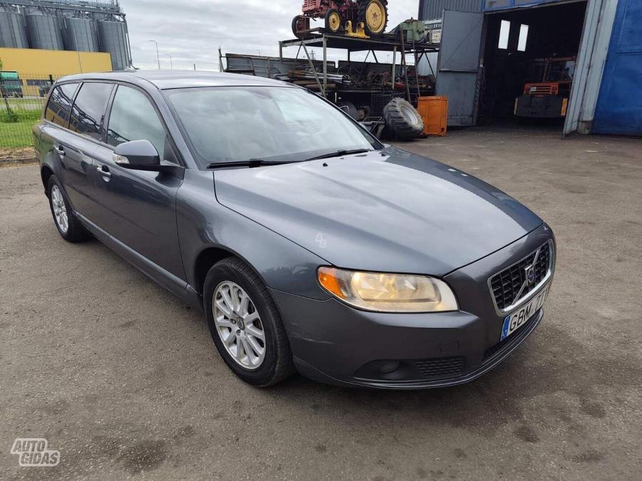 Grey Volvo V70 2008 in Vilkaviskis, with an engine capacity of 2.40 L and mileage of 540 thousand km for 2250 €, photo 1 on AUTOMOTO.COM.LV