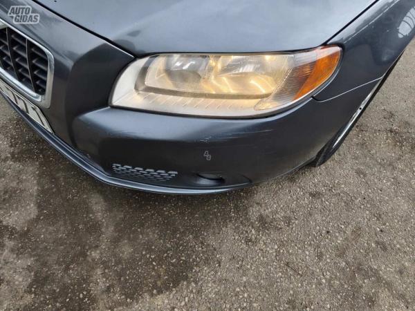 Grey Volvo V70 2008 in Vilkaviskis, with an engine capacity of 2.40 L and mileage of 540 thousand km for 2250 €, photo 5 on AUTOMOTO.COM.LV