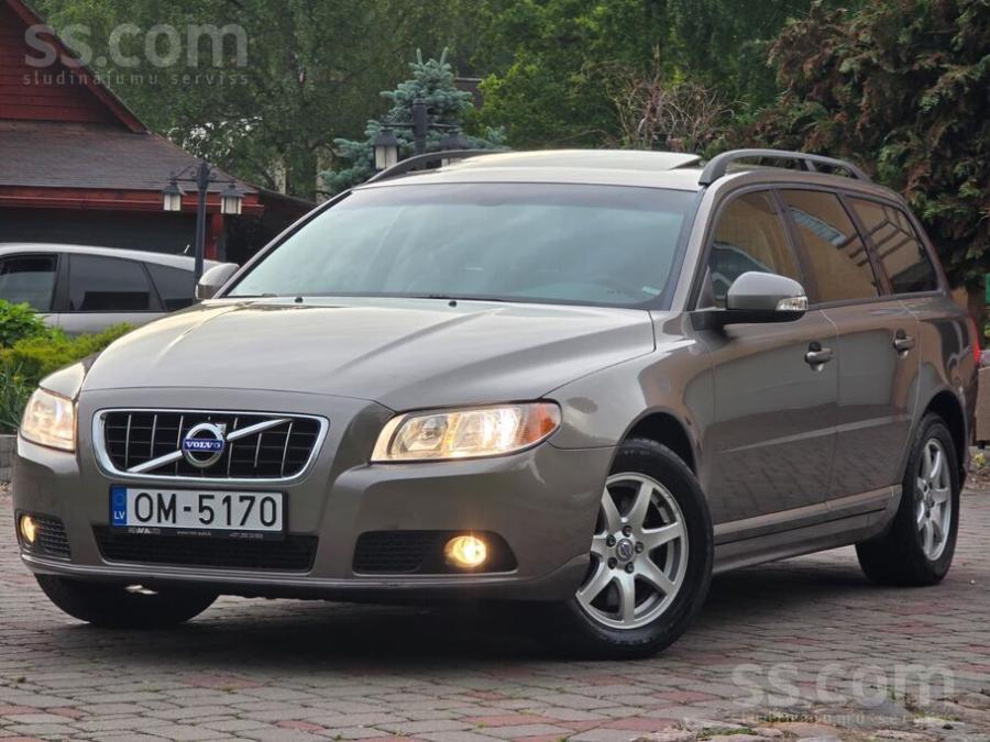 Pelēks Volvo V70 2008 Rīga, ar dzinēja tilpumu 2.40 L un nobraukumu 330 tūkst. km par 4850 €, foto 1 vietnē AUTOMOTO.COM.LV