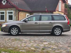 Pelēks Volvo V70 2008 Rīga, ar dzinēja tilpumu 2.40 L un nobraukumu 330 tūkst. km par 4850 €, foto 3 vietnē AUTOMOTO.COM.LV