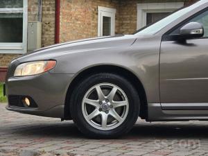 Pelēks Volvo V70 2008 Rīga, ar dzinēja tilpumu 2.40 L un nobraukumu 330 tūkst. km par 4850 €, foto 10 vietnē AUTOMOTO.COM.LV