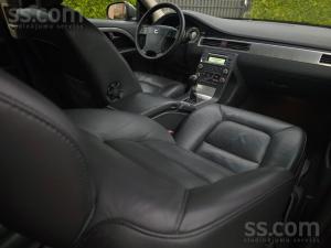 Pelēks Volvo V70 2008 Rīga, ar dzinēja tilpumu 2.40 L un nobraukumu 330 tūkst. km par 4850 €, foto 24 vietnē AUTOMOTO.COM.LV