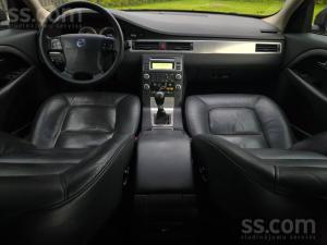 Pelēks Volvo V70 2008 Rīga, ar dzinēja tilpumu 2.40 L un nobraukumu 330 tūkst. km par 4850 €, foto 25 vietnē AUTOMOTO.COM.LV