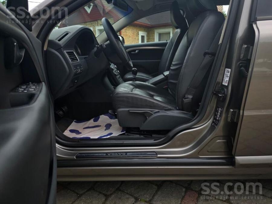 Pelēks Volvo V70 2008 Rīga, ar dzinēja tilpumu 2.40 L un nobraukumu 330 tūkst. km par 4850 €, foto 26 vietnē AUTOMOTO.COM.LV