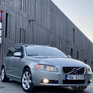 Pelēks Volvo V70 2008 Jelgava, ar dzinēja tilpumu 2.40 L un nobraukumu 353 tūkst. km par 4350 €, foto 5 vietnē AUTOMOTO.COM.LV