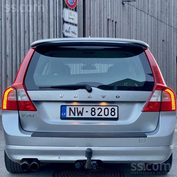 Grey Volvo V70 2008 in Jelgava, with an engine capacity of 2.40 L and mileage of 353 thousand km for 4350 €, photo 5 on AUTOMOTO.COM.LV