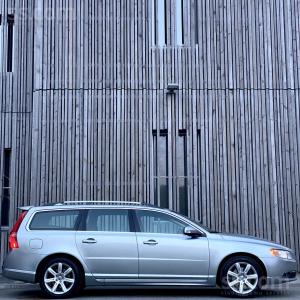 Pelēks Volvo V70 2008 Jelgava, ar dzinēja tilpumu 2.40 L un nobraukumu 353 tūkst. km par 4350 €, foto 12 vietnē AUTOMOTO.COM.LV