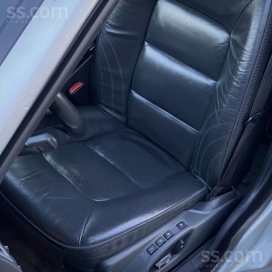 Pelēks Volvo V70 2008 Jelgava, ar dzinēja tilpumu 2.40 L un nobraukumu 353 tūkst. km par 4350 €, foto 15 vietnē AUTOMOTO.COM.LV