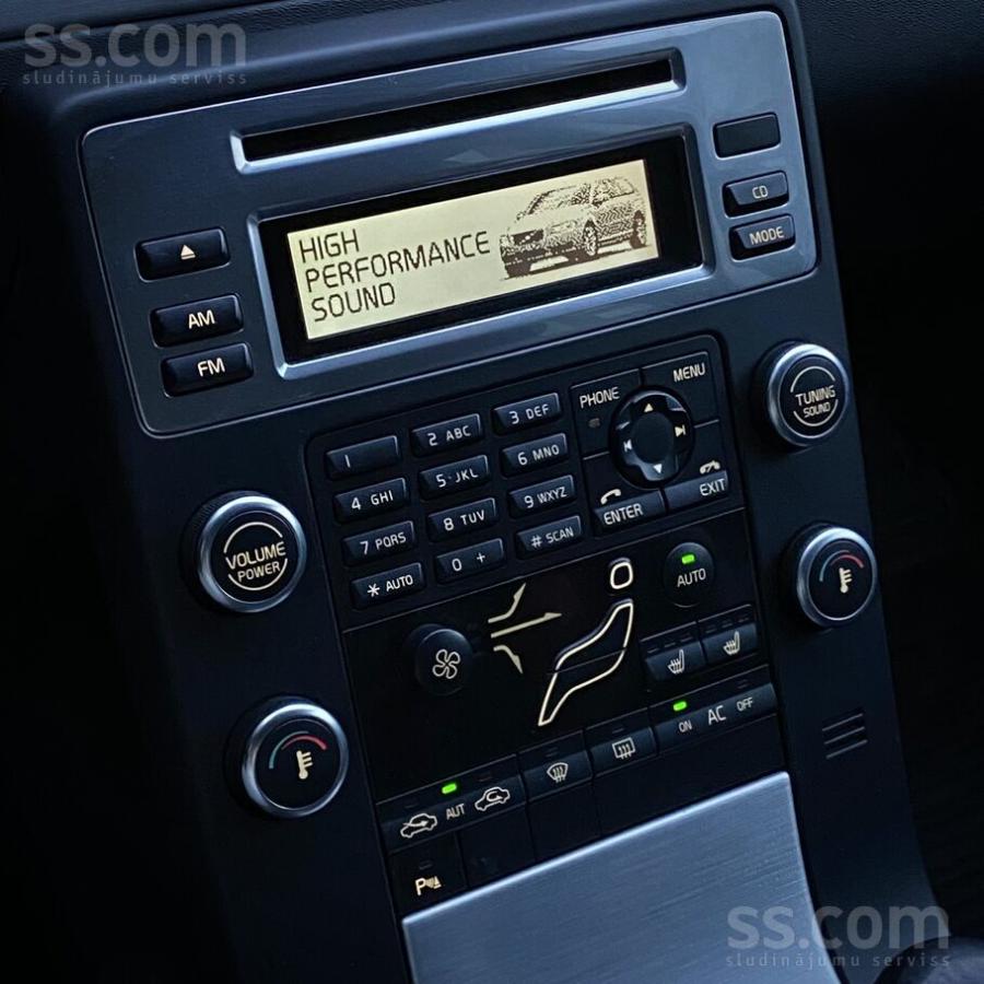 Pelēks Volvo V70 2008 Jelgava, ar dzinēja tilpumu 2.40 L un nobraukumu 353 tūkst. km par 4350 €, foto 23 vietnē AUTOMOTO.COM.LV