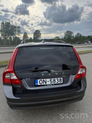 Grey Volvo V70 2008 in Riga, with an engine capacity of 2.40 L and mileage of 297 thousand km for 3000 €, photo 3 on AUTOMOTO.COM.LV