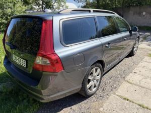 Grey Volvo V70 2008 in Riga, with an engine capacity of 2.40 L and mileage of 297 thousand km for 3000 €, photo 4 on AUTOMOTO.COM.LV