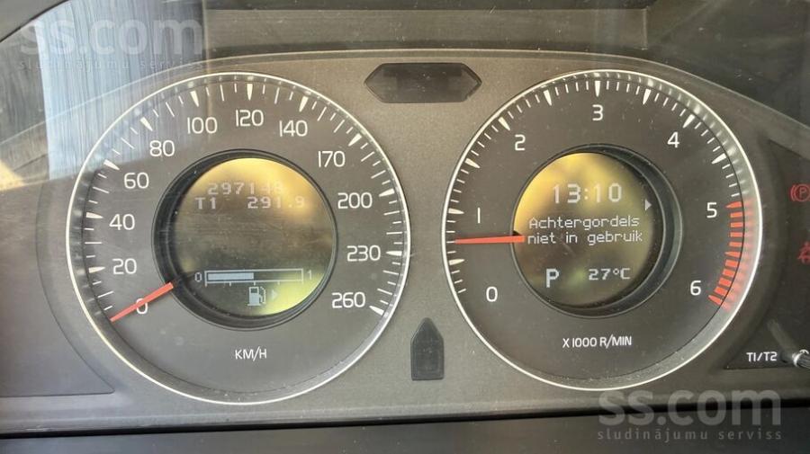 Grey Volvo V70 2008 in Riga, with an engine capacity of 2.40 L and mileage of 297 thousand km for 3000 €, photo 15 on AUTOMOTO.COM.LV