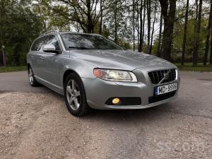 Grey Volvo V70 2008 in Riga, with an engine capacity of 2.40 L and mileage of 330 thousand km for 1550 €, photo  on AUTOMOTO.COM.LV