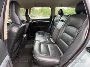 Pelēks Volvo V70 2008 Rapla, ar dzinēja tilpumu 2.40 L un nobraukumu 0 tūkst. km par 3800 €, foto 13 vietnē AUTOMOTO.COM.LV