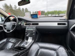 Pelēks Volvo V70 2008 Rapla, ar dzinēja tilpumu 2.40 L un nobraukumu 0 tūkst. km par 3800 €, foto 14 vietnē AUTOMOTO.COM.LV