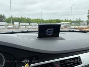 Pelēks Volvo V70 2008 Rapla, ar dzinēja tilpumu 2.40 L un nobraukumu 0 tūkst. km par 3800 €, foto 17 vietnē AUTOMOTO.COM.LV