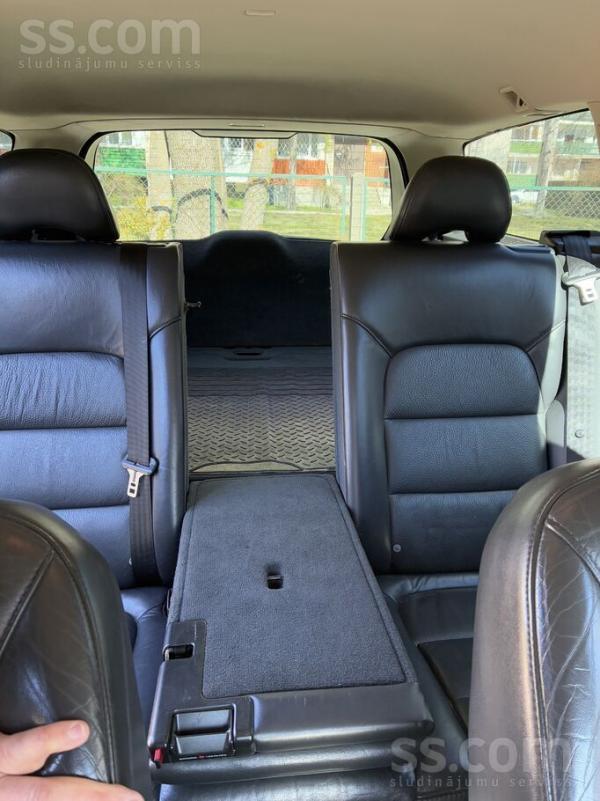 Grey Volvo V70 2008 in Riga, with an engine capacity of 2.40 L and mileage of 413 thousand km for 2600 €, photo 8 on AUTOMOTO.COM.LV