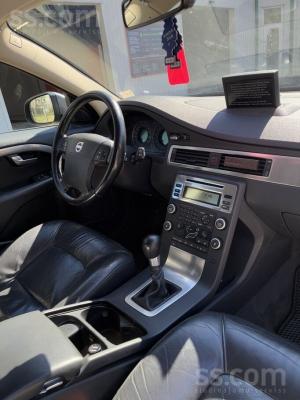 Pelēks Volvo V70 2008 Rīga, ar dzinēja tilpumu 2.40 L un nobraukumu 413 tūkst. km par 2600 €, foto 6 vietnē AUTOMOTO.COM.LV