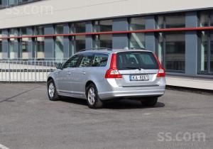 Pelēks Volvo V70 2008 Rīga, ar dzinēja tilpumu 2.40 L un nobraukumu 367 tūkst. km par 1990 €, foto 5 vietnē AUTOMOTO.COM.LV