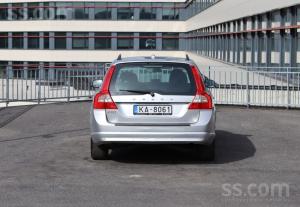 Pelēks Volvo V70 2008 Rīga, ar dzinēja tilpumu 2.40 L un nobraukumu 367 tūkst. km par 1990 €, foto 6 vietnē AUTOMOTO.COM.LV