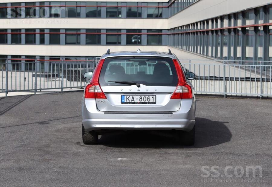 Pelēks Volvo V70 2008 Rīga, ar dzinēja tilpumu 2.40 L un nobraukumu 367 tūkst. km par 1990 €, foto 6 vietnē AUTOMOTO.COM.LV