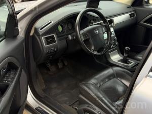 Pelēks Volvo V70 2008 Rīga, ar dzinēja tilpumu 2.40 L un nobraukumu 367 tūkst. km par 1990 €, foto 8 vietnē AUTOMOTO.COM.LV