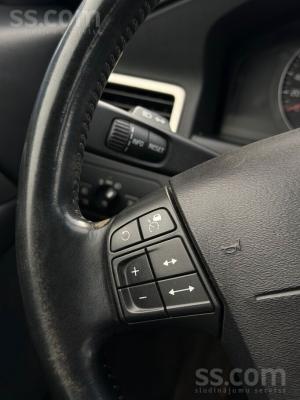 Pelēks Volvo V70 2008 Rīga, ar dzinēja tilpumu 2.40 L un nobraukumu 367 tūkst. km par 1990 €, foto 16 vietnē AUTOMOTO.COM.LV