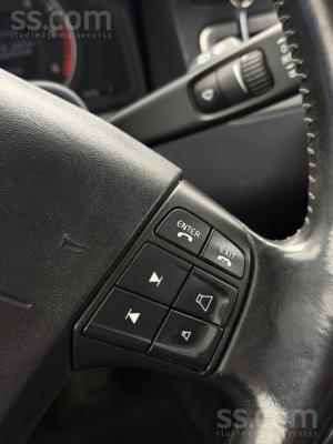 Pelēks Volvo V70 2008 Rīga, ar dzinēja tilpumu 2.40 L un nobraukumu 367 tūkst. km par 1990 €, foto 17 vietnē AUTOMOTO.COM.LV