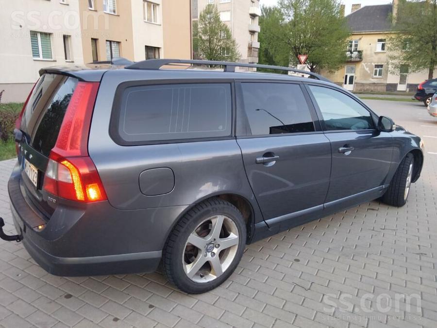 Pelēks Volvo V70 2008 Jelgava, ar dzinēja tilpumu 2.00 L un nobraukumu 327 tūkst. km par 3140 €, foto 5 vietnē AUTOMOTO.COM.LV